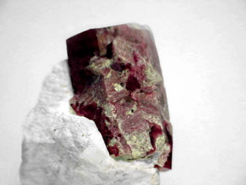 Red Beryl (bixbite) Crystals and Mineral Specimens