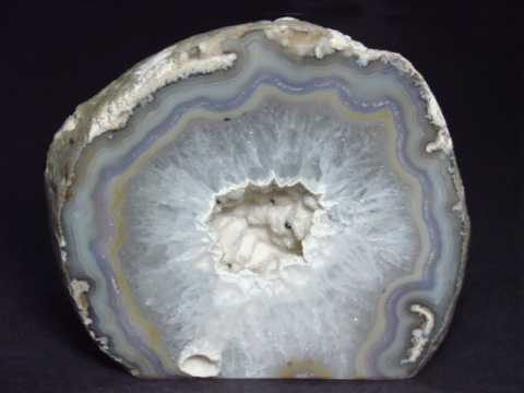 Agate Large Decorator Pieces and Fine Collector Quality Specimens