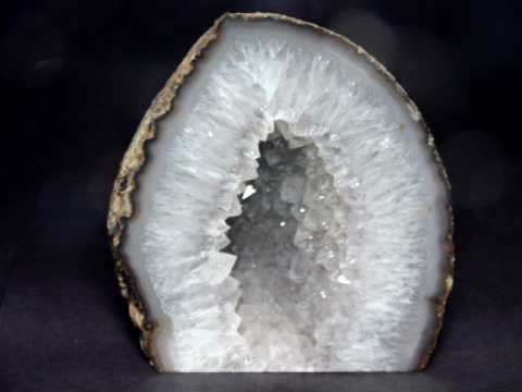 Agate Geodes and Agate Mineral Specimens