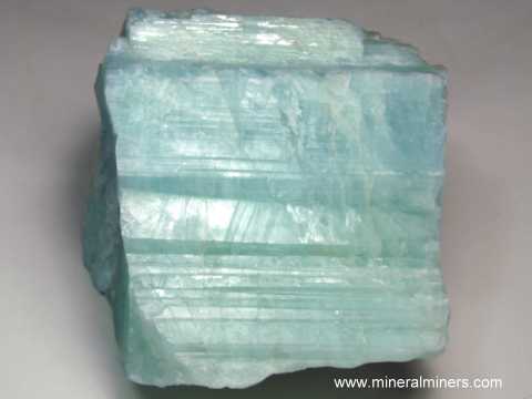 Aquamarine Crystals & Aquamarine Mineral Specimens: natural color