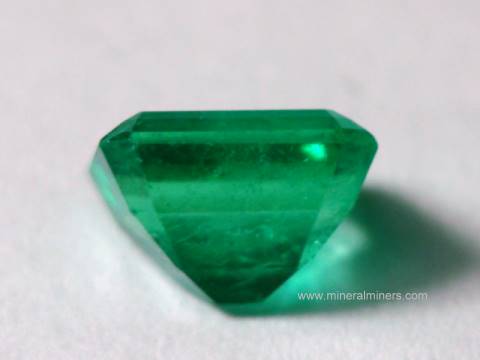 Emerald Gemstones: natural emerald gemstones