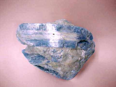 Kyanite Crystals: natural kyanite crystals