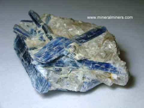 Kyanite Crystals: natural kyanite crystals