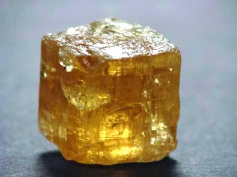 Topaz Crystals and Topaz Mineral Specimens: natural color topaz crystals