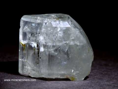 Topaz Crystals and Topaz Mineral Specimens: natural color topaz crystals